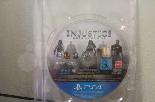 Диск с игрой Injustice: Gods Among Us для PS4