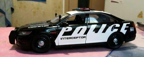 Ford police interceptor 1/24