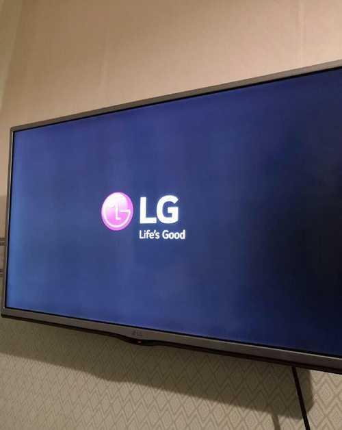 Телевизор LG 32LF550U