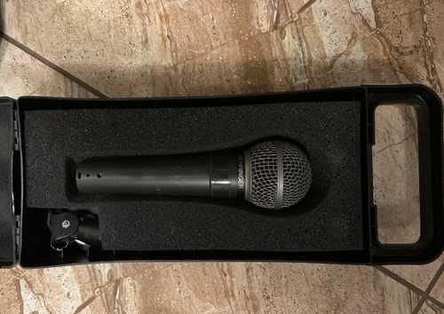 Вокальный динамический микрофон Behringer xm8500