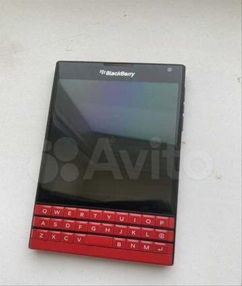 Телефон BlackBerry passport RED