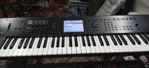 Синтезатор korg M50