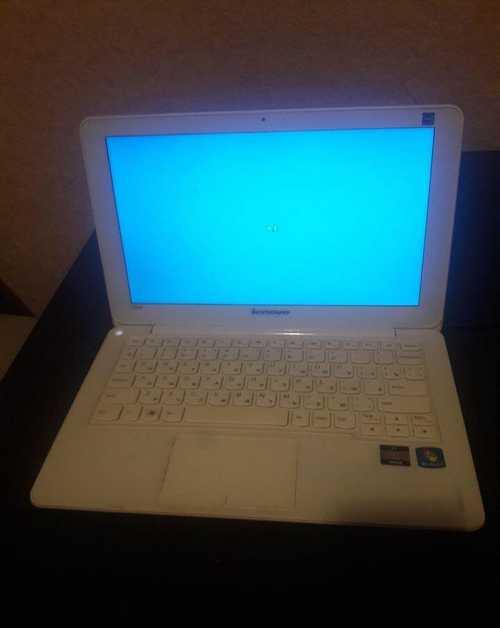 Ноутбук Lenovo s206 (какой-то потрепанный) Розовый
