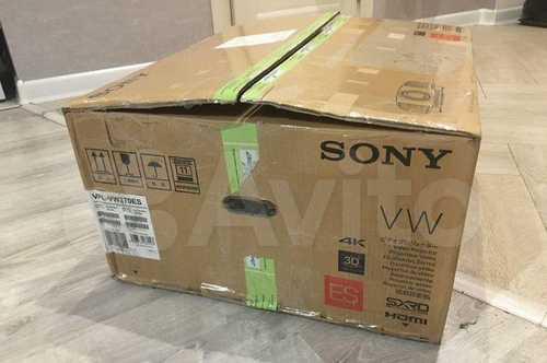 Проектор Sony VPL-VW270ES