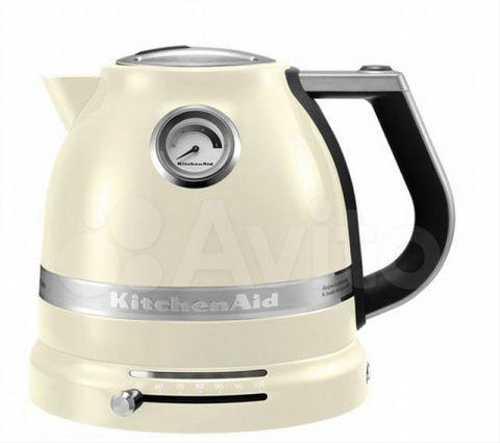 Электрический чайник KitchenAid Electric Kettle Artisan 5KEK1522EAC (Cream)