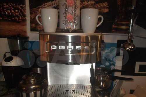 Рожковая кофеварка Zelmer Supremo 13Z013