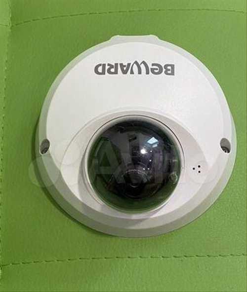 IP камера видеонаблюдения купольная Beward BD4330D