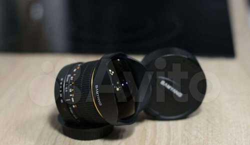 Samyang EF 8mm f/3.5 для Canon