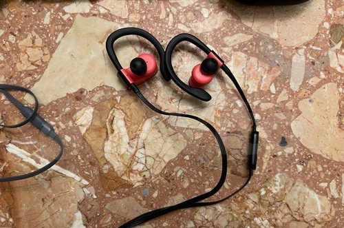 Powerbeats 3