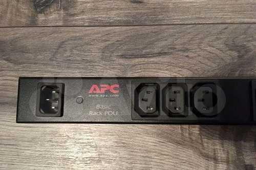 Распределитель питания APC Basic Rack PDU AP9568