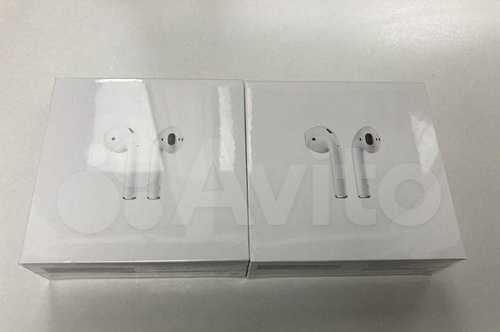 Apple AirPods 2 с беспроводным зарядным футляром