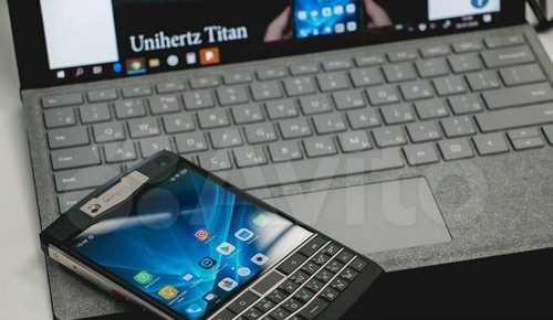Unihertz Titan: защищенный qwerty-смартфон