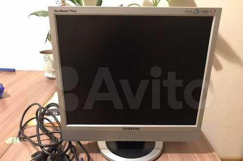 Монитор Samsung SyncMaster 713BM