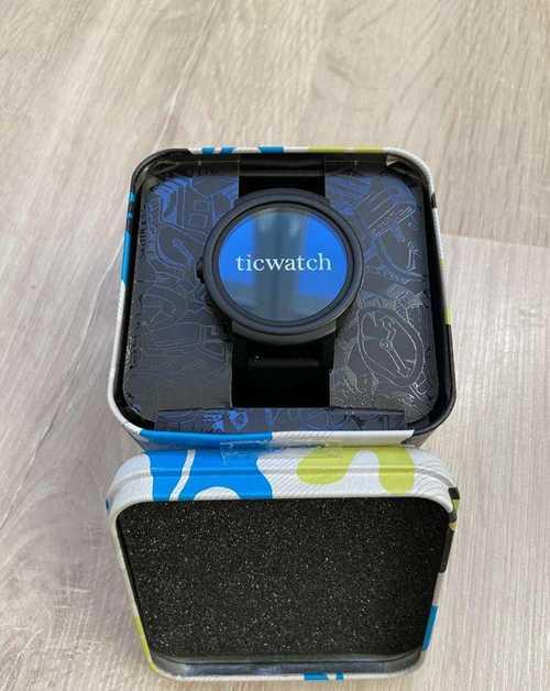 TicWatch E смартчасы