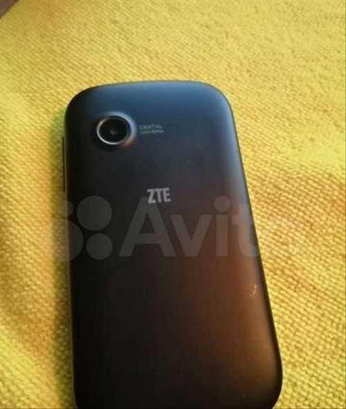 Продам смартфон ZTE V795