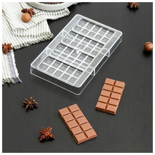 Форма для шоколада и конфет «Плитки с сердцами», 4 ячейки, 20×12×2,5 см, ячейка 8,5×4,2×0,7 см