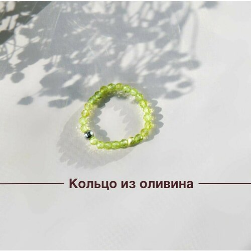 Кольцо, хризолит, размер 19, светло-зеленый