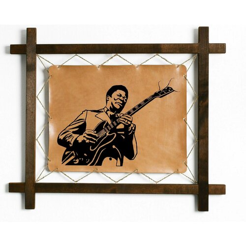 Картина "Виртуоз на гитаре", подарок, натуральная кожа, BoomGift