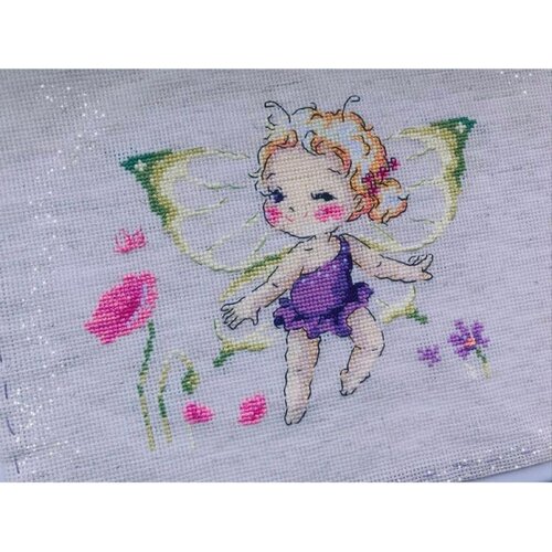 Метрика ребенка "Бабочка-малышка" (вышитая картина в детскую комнату)