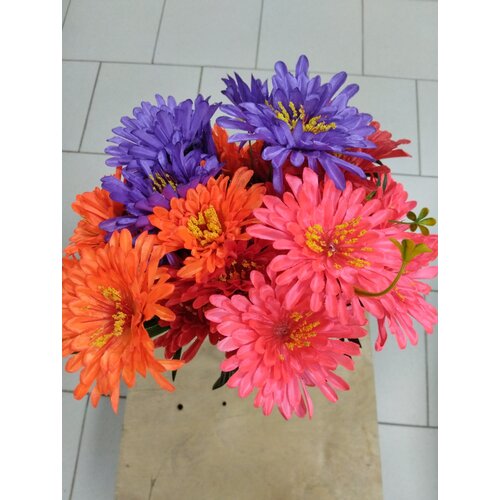 Хризантема игольчатая-искусственный букет, набор 3 шт, цвет разноцветный.