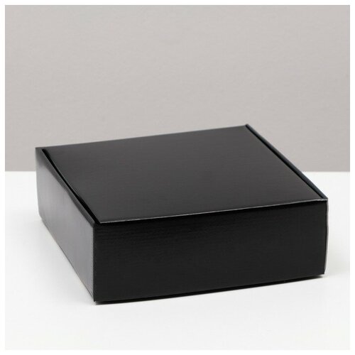 Коробка самосборная, чeрная, 23 х 23 х 8 см