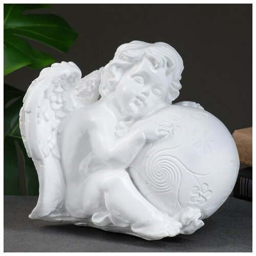 Хорошие сувениры Фигура "Ангел с шаром" белый 25х17х22см