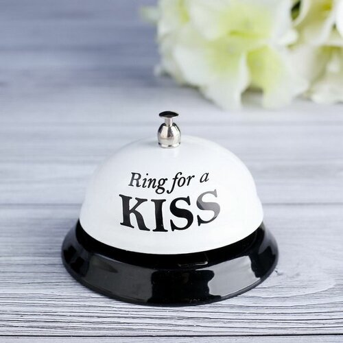 Звонок настольный "Ring for a kiss", 7.5 x 7.5 x 6 см