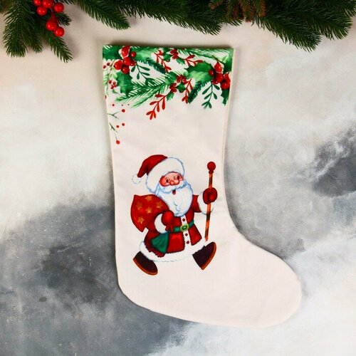 Носок для подарков "Дед Мороз с посохом, в лесу" 26х40 см, белый