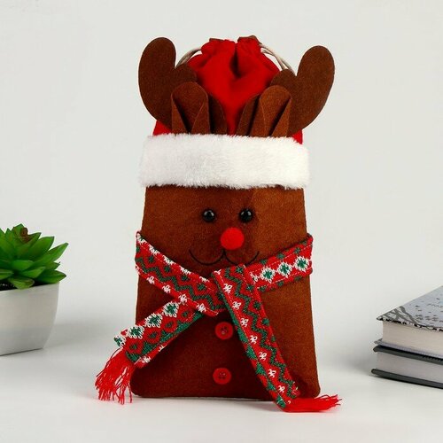Подарочный мешок новогодний КНР "Олень с шарфиком", с завязками (9546740)