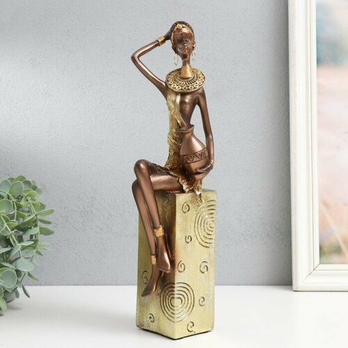 SUI Сувенир полистоун "Африканка с кувшином, на подставке" золото узор - круги 10,5х8х33,5 см