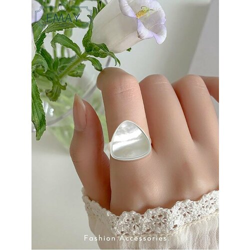 Кольцо помолвочное Emay кольцо с перламутром, перламутр, размер 18, серебряный, белый