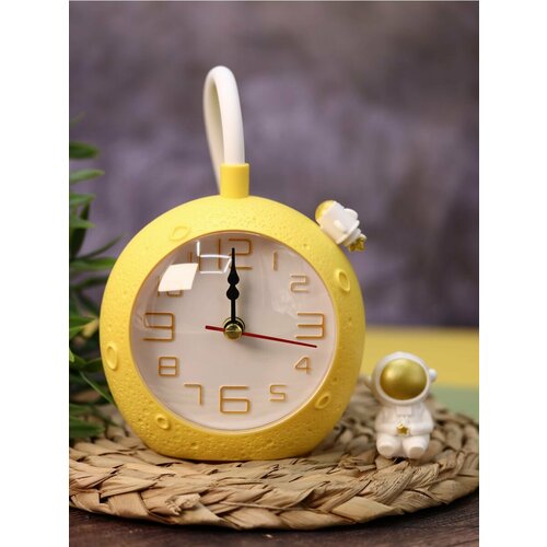 Часы настольные с будильником и светильником Moonlight Alarm Clock