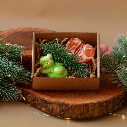 Мыло ручной работы набор "Новогодний дракоша" состоит из дракона и мандарина
