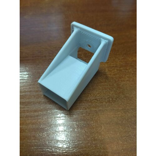 Кронштейн цоколя холодильника для Indesit C236G (3D печать)