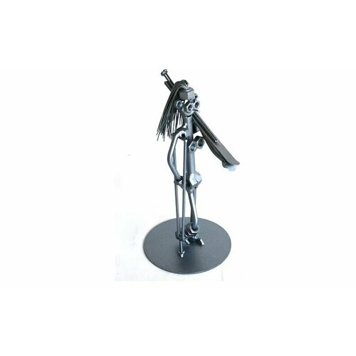 Оригинальная металлическая фигурка/статуэтка ручной работы Лыжник на отдыхе