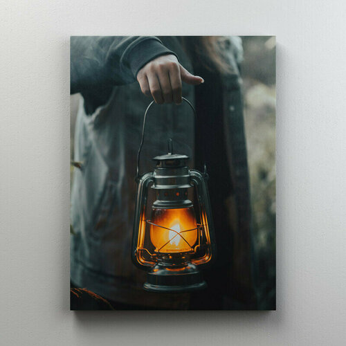 Интерьерная картина на холсте "Девушка и керосиновый фонарь" размер 22x30 см