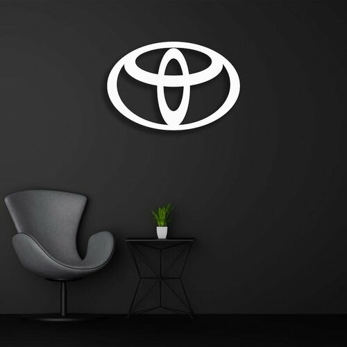 Декоративное металлическое панно, Логотип TOYOTA (белый цвет)