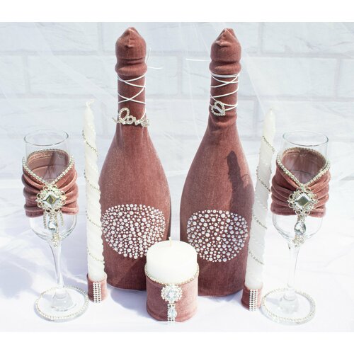 Набор свадебный: чехлы для шампанского, бокалы для шампанского, свечи "Семейный очаг"