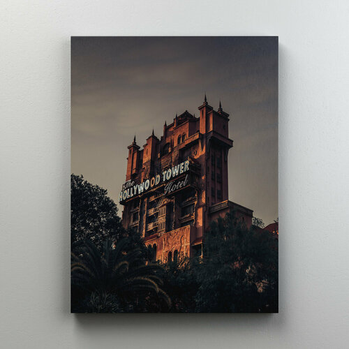 Интерьерная картина на холсте "Отель Голливуд" архитектура, размер 22x30 см