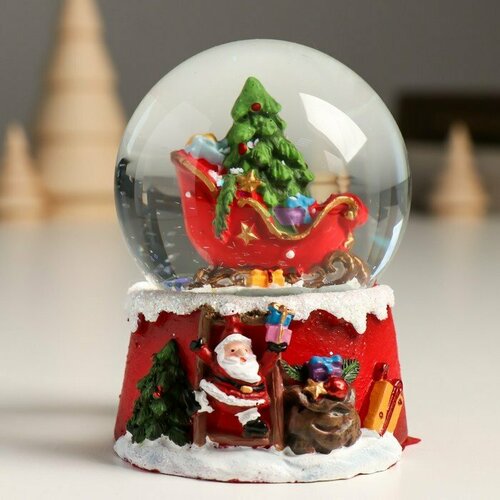 Сувенир полистоун водяной шар "Сани Деда Мороза с подарками" 7х8х9 см (комплект из 6 шт)