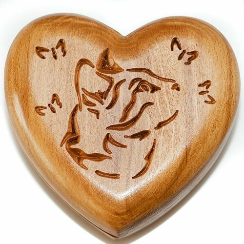Шкатулка деревянная резная Сердце 3
