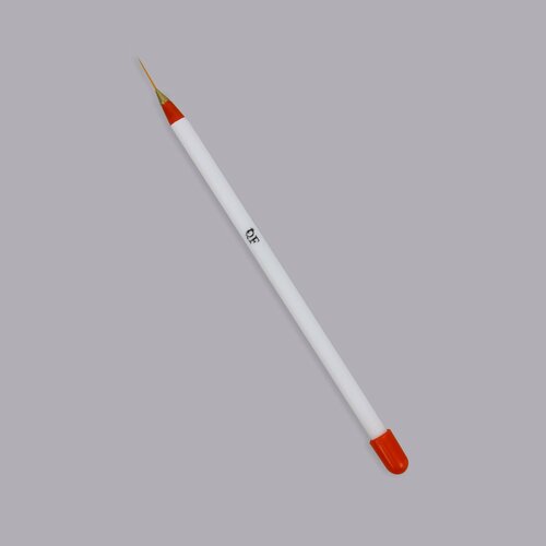 Кисть для дизайна ногтей «Волос», 17 см, ворс 14 × 1 мм, цвет белый/красный