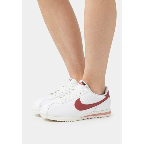 Кроссовки NIKE Cortez, размер 40, белый
