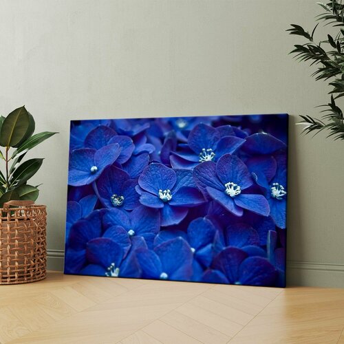 Картина на холсте (Синие цветы) 20x30 см. Интерьерная, на стену.