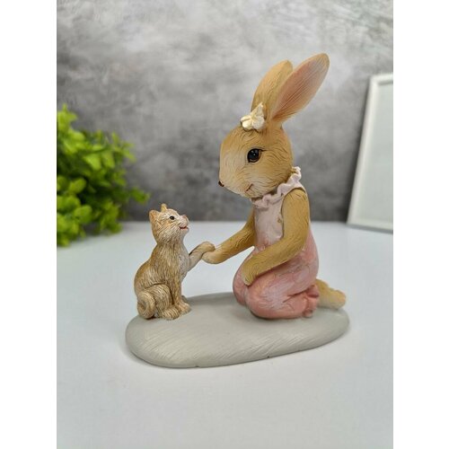 Фигурка декоративная кролик с котенком 10 см