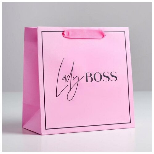 Пакет ламинированный квадратный «Lady Boss», 22 × 22 × 11 см