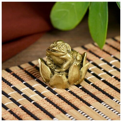 Нэцке полистоун бронза "Маленькая жаба в лотосе" 2,5х2,5х2,5 см (12 шт)