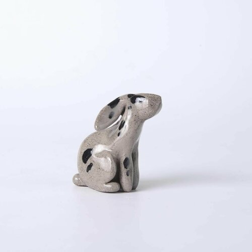 Статуэтка заяц пятнистый керамика