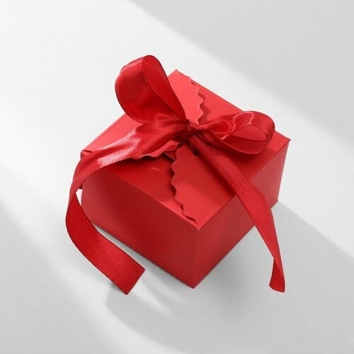 Коробочка подарочная «Сюрприз» 6×6×4,5, красный, 12 штук