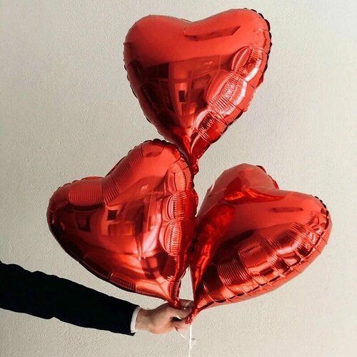 Три сердца, воздушные шары